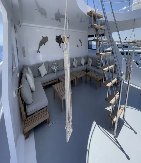 Home | Sea Breeze Liveaboards